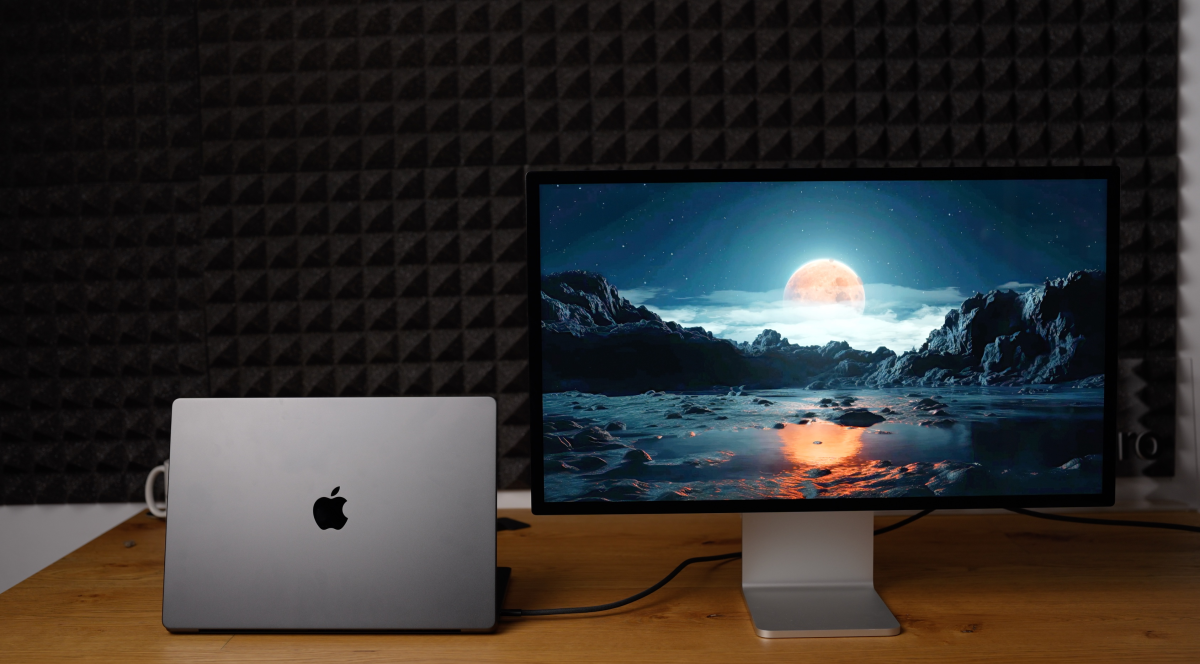 REVIEW Apple Studio Display: rafinament, dar vechile compromisuri